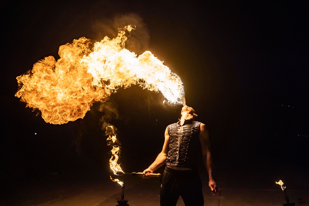 Note on the Dragon’s Breath Series and an excerpt | Susan Illene